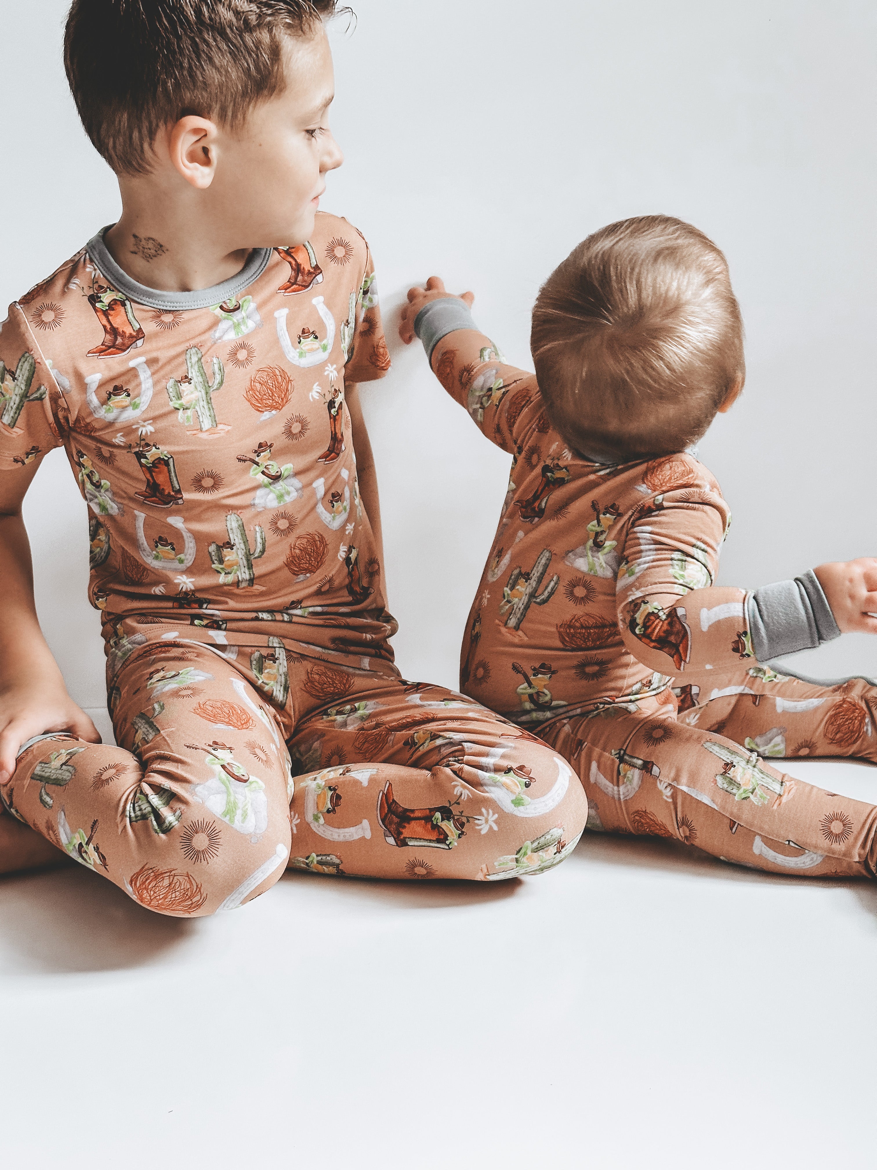 Ribbit Rodeo Two Piece Dozer – Crew + Company